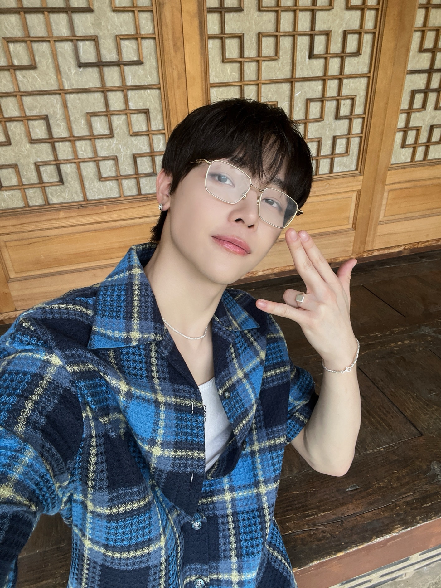 &TEAM 커뮤니티 포스트 - MZ LEADER NICHOLAS PEACE OUT ~~ - NICHOLAS