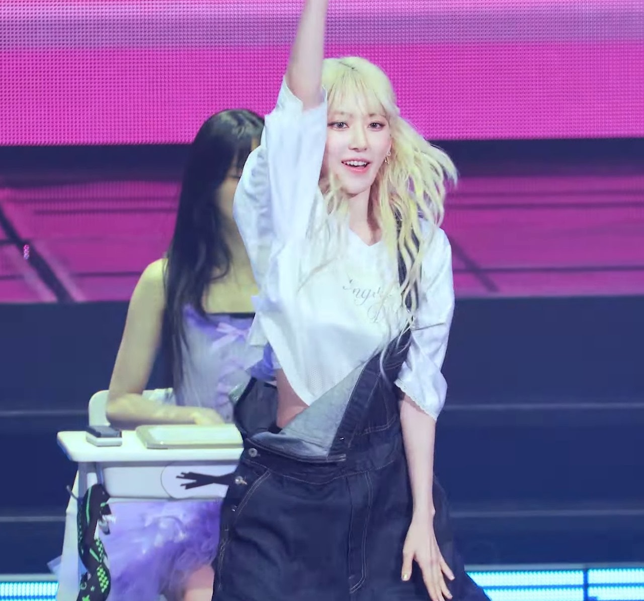 LE SSERAFIM Community Posts - Hard work betrays none! Thank you Sakura ...