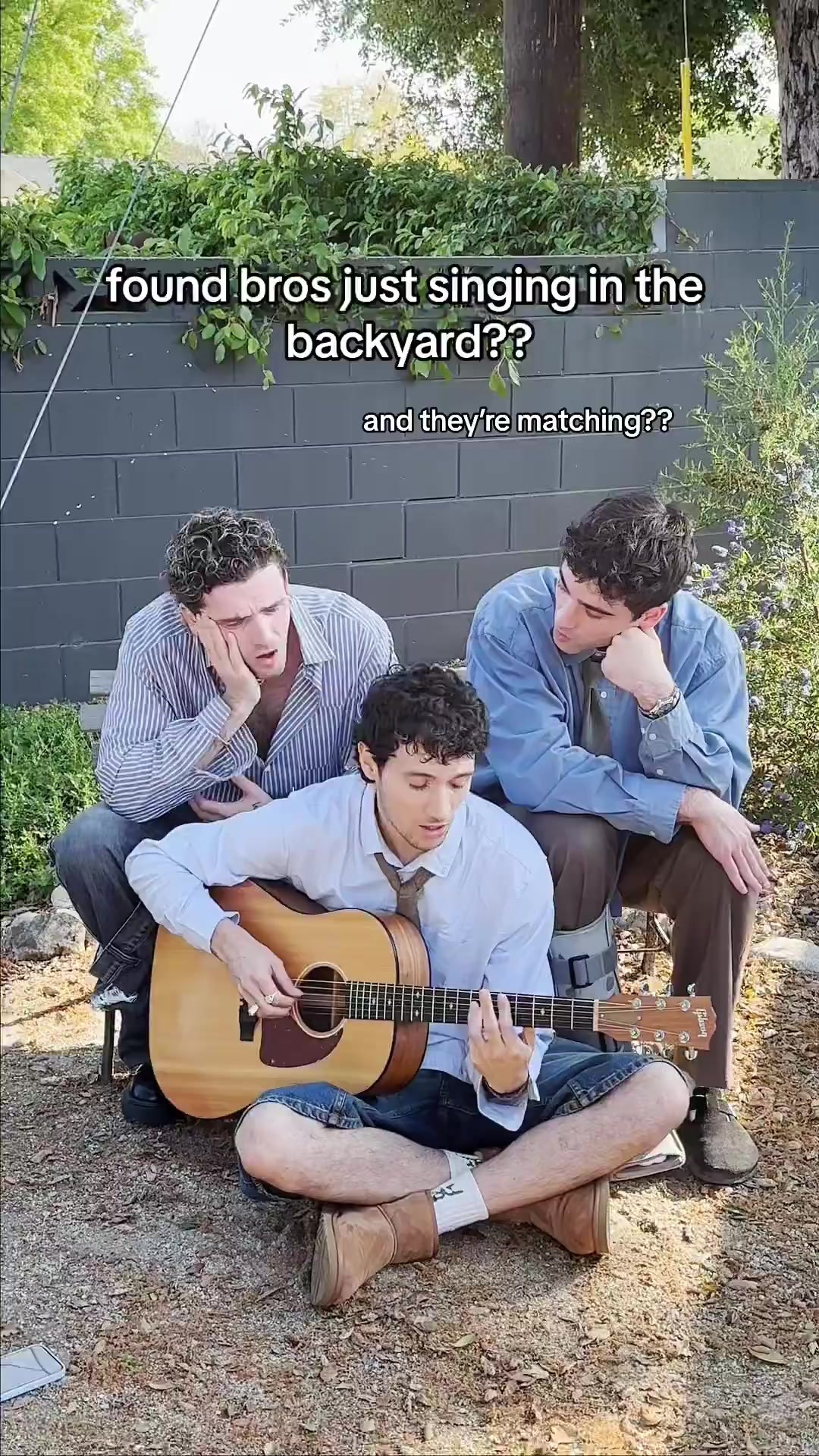 위버스 Jeremy Zucker Media - get out of our backyard