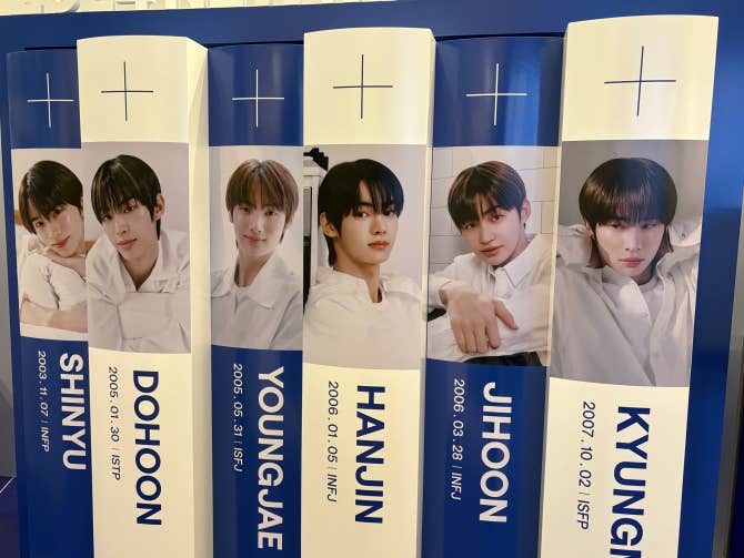 Tws Community Post 우리 붕방이들~ 이 할미는 어제 수원 스타필드에 있는 메디힐 팝업을 다녀왔어요💙 우리