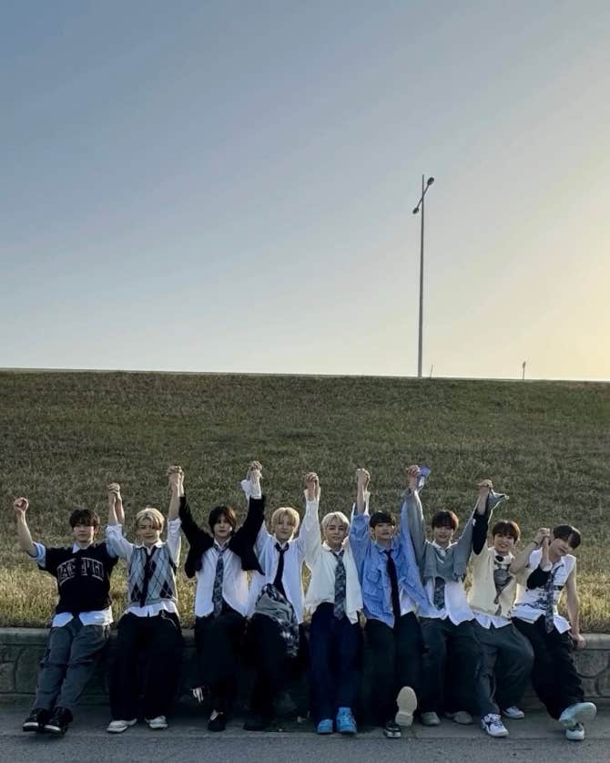 Andteam Community Posts Toandteam 완전 축하해🎉 앤팀이 잘되어가는것이 보이니 너무 좋아🥰 더더