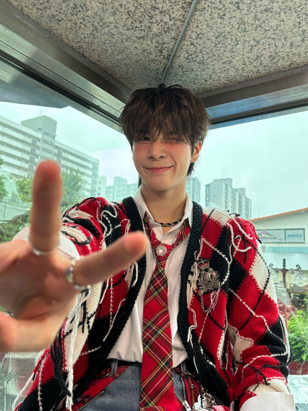 Post de la Comunidad JD1 - 인기가요 완료! ㅎ 오늘도 고마웠어요 ️ - JD1