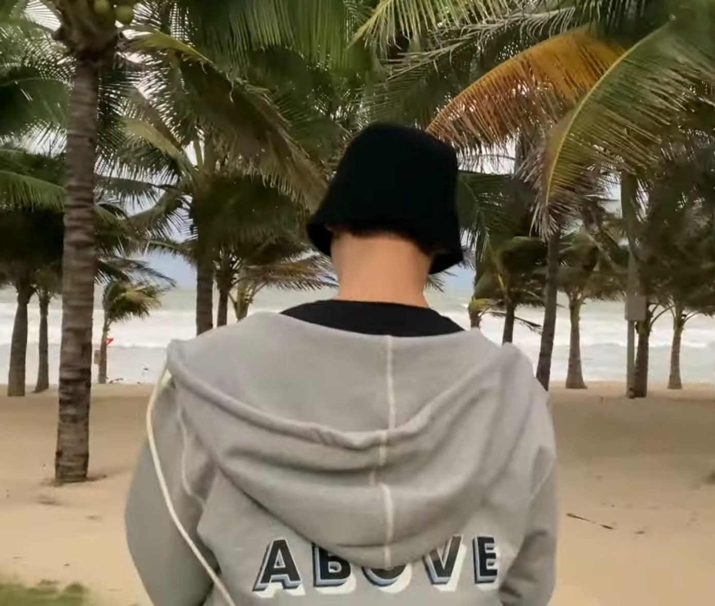 Hwang Min Hyun Community Post 대장🤴🏻🧡 토요일 잘 보내고 잘 자고 있겠지 요즘 날씨가 참 좋아서