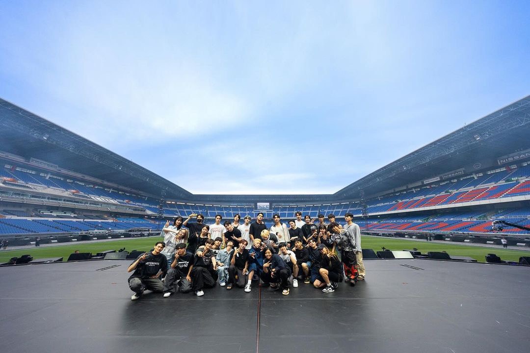 Seventeen Community Posts 멋진 경치를 보여줘서 고마워요 일본에서 계속 세븐틴을 기다리고 있습니다