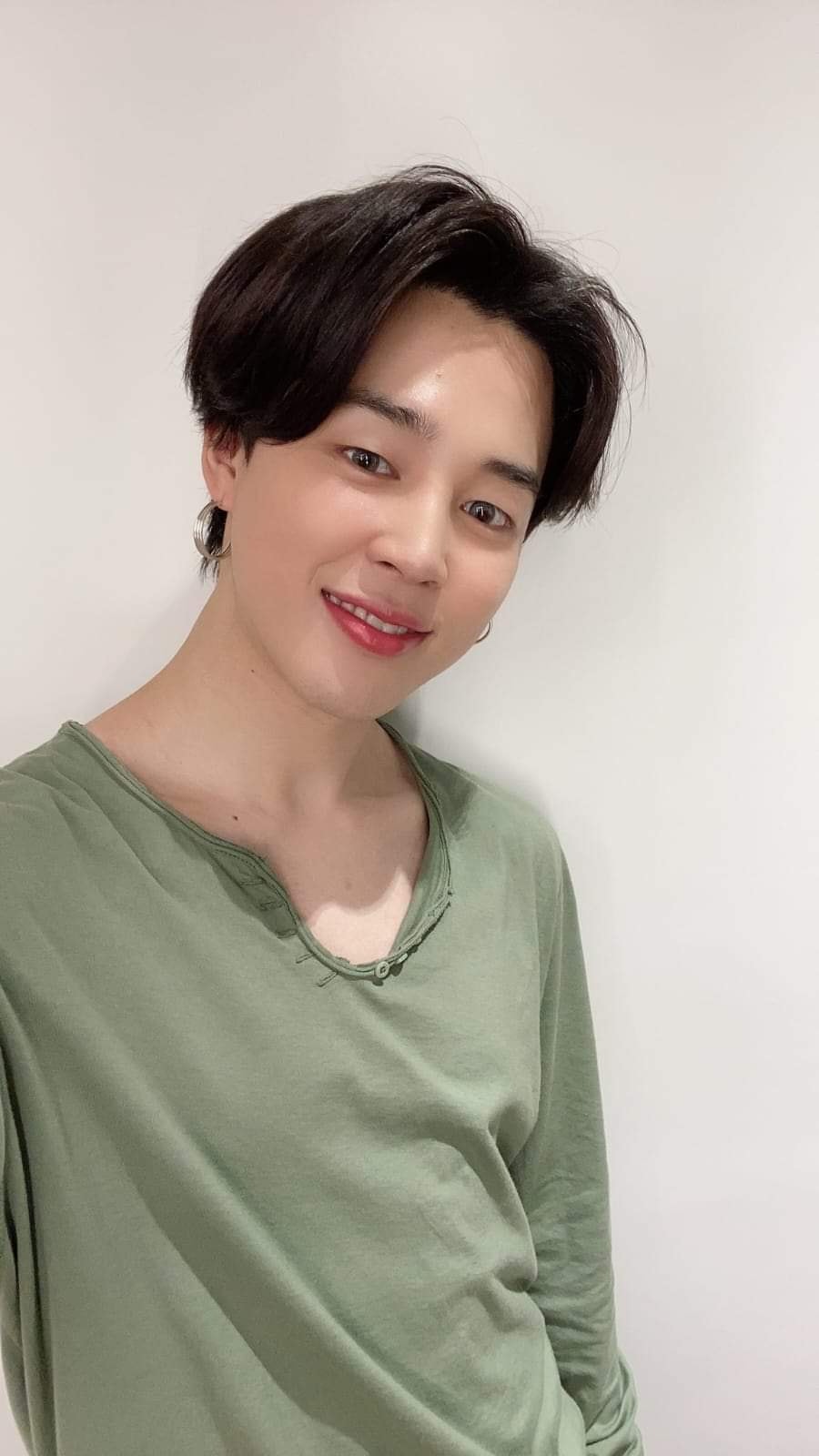 BTS Community Posts - Mimi 🤍🐣, I LOVE YOU VERY MUCH🥹🌒, Inmiss you my moon 🥹