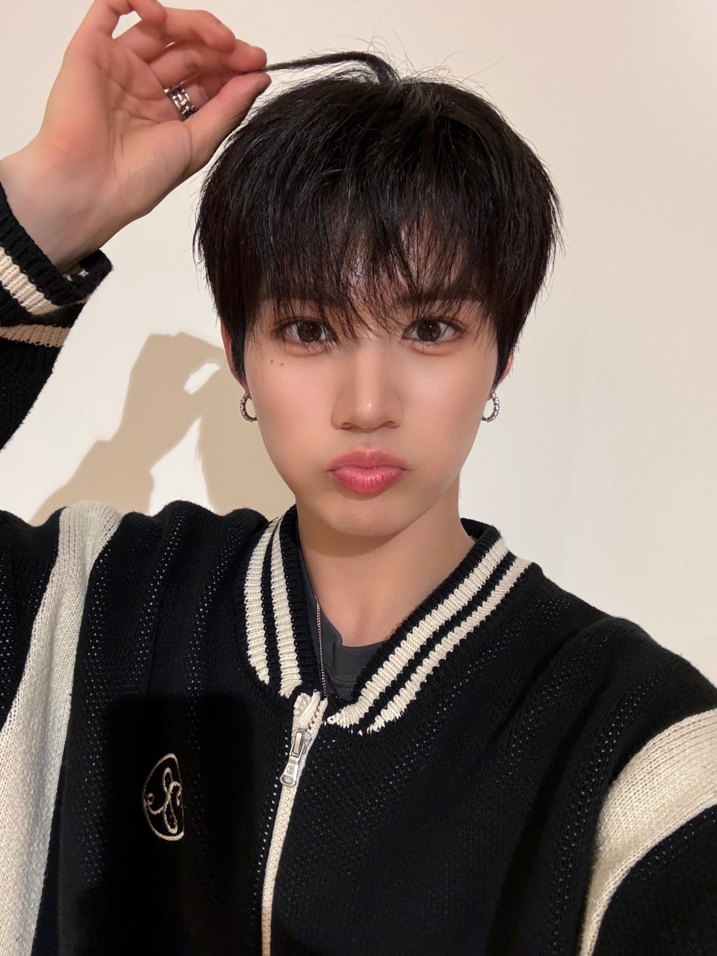 Lun8 Community Posts 자꾸 머리에서 뿔이 자라난다ㅏㅏㅏㅏㅏㅏ Ian