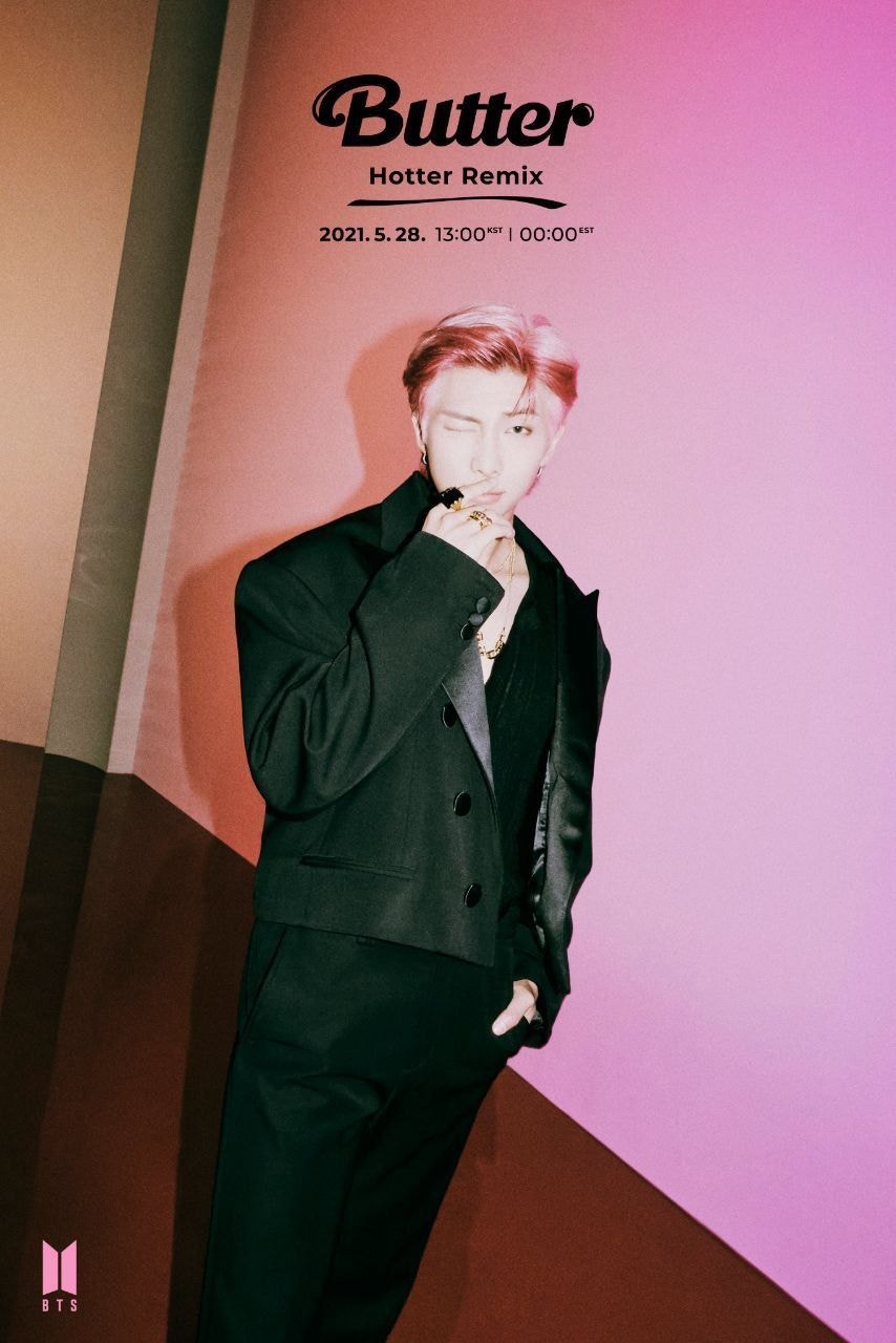 BTS Community Posts - Eu olhando pros meus idolos, admirando cada ...