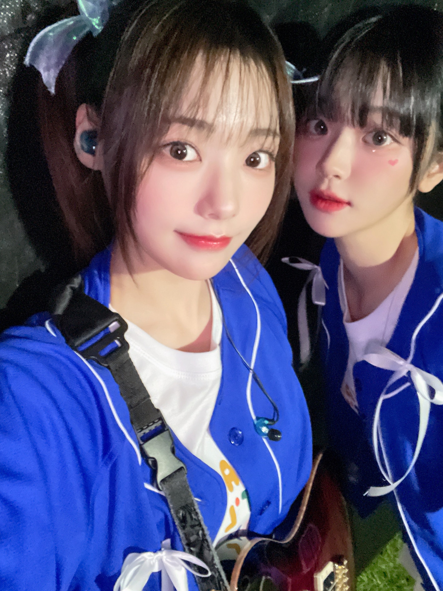 Qwer 커뮤니티 포스트 오늘은 부산대학교 그리고 부산외국어대학교 에서의 축제에 등장 💙🩵 했습니다 부산의 공기 너무