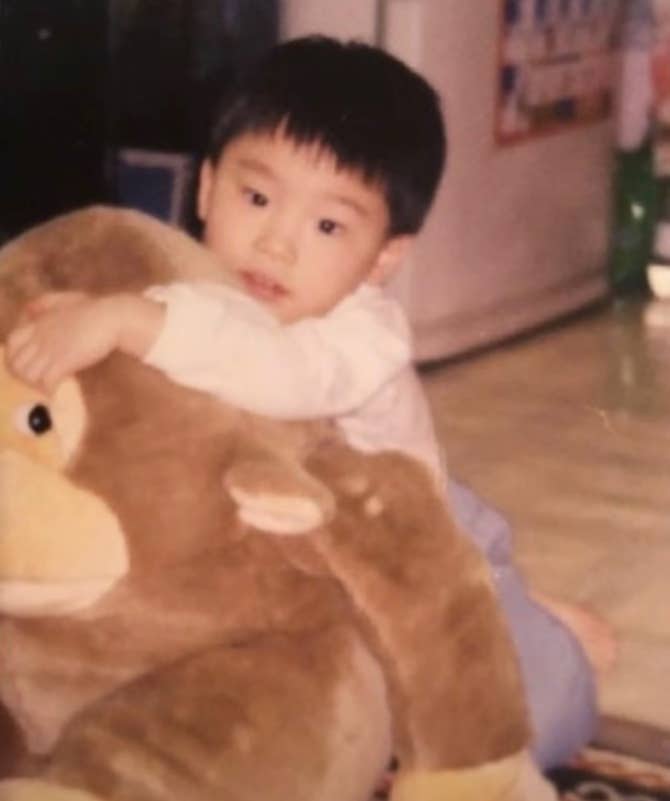 Seventeen Community Post 디노야 육월일일은 중국의 어린이날이야 생일 축하해 나의 베이비
