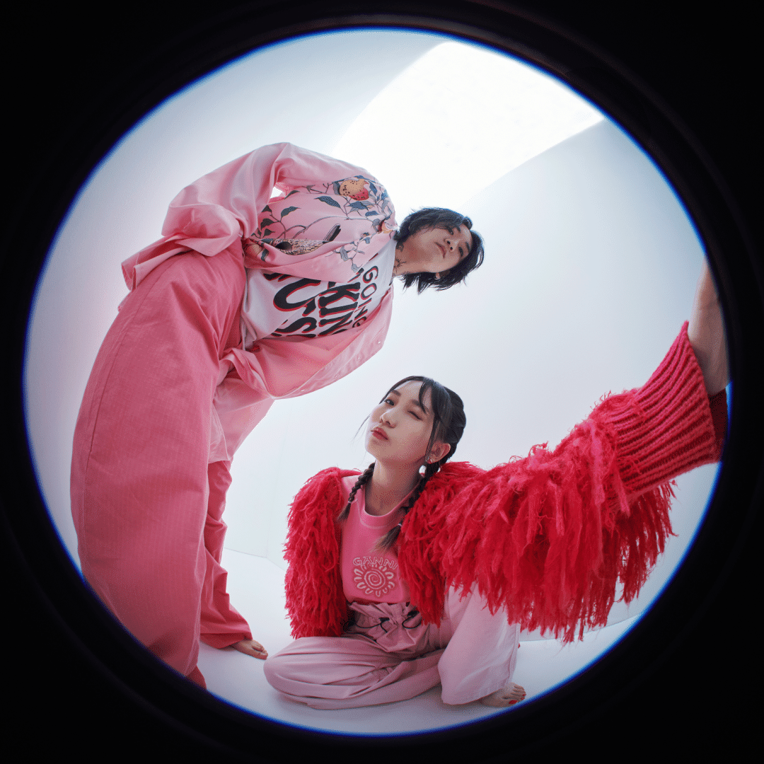 YOASOBI Weverse LIVE