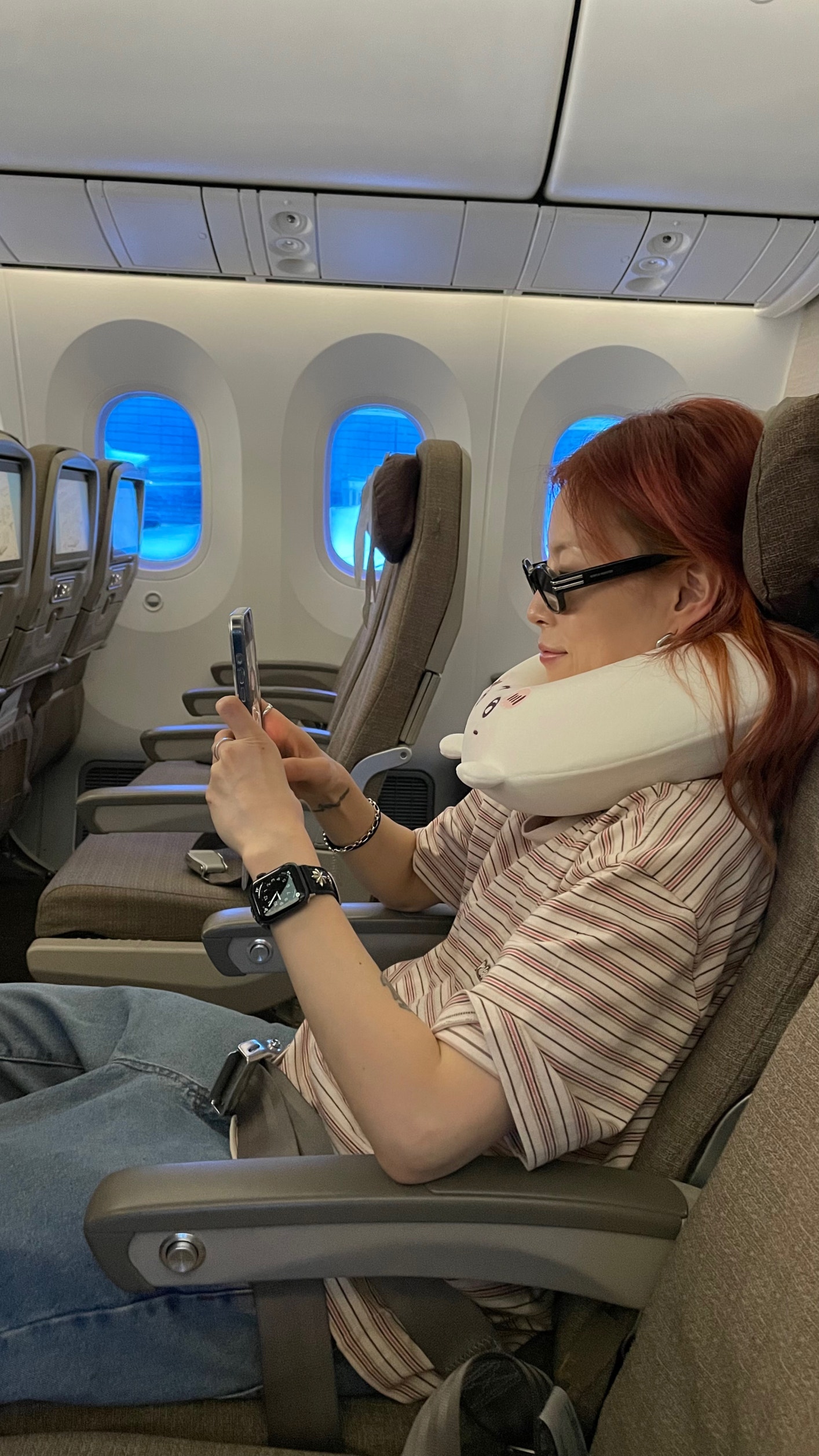 Wolf'Lo Community Post - 🎒🫠 - CHOCOL