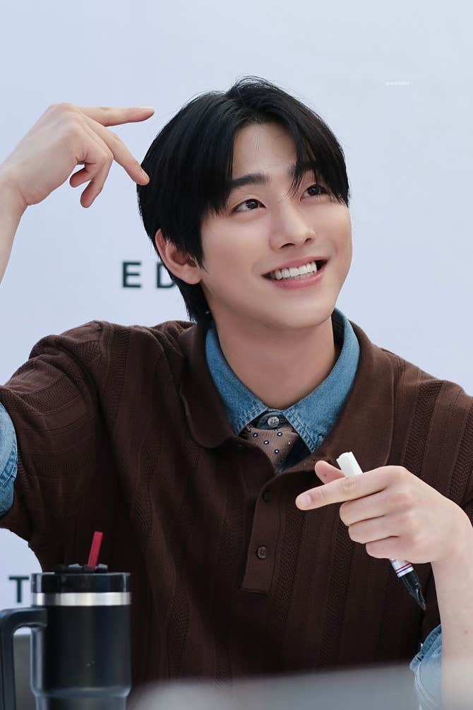 AHN HYO SEOP Community Post - 섭나잇 ️ 안효섭 보고싶어..😢😢 안효섭 사랑해!! ️ 오늘 하루도 정말 ...