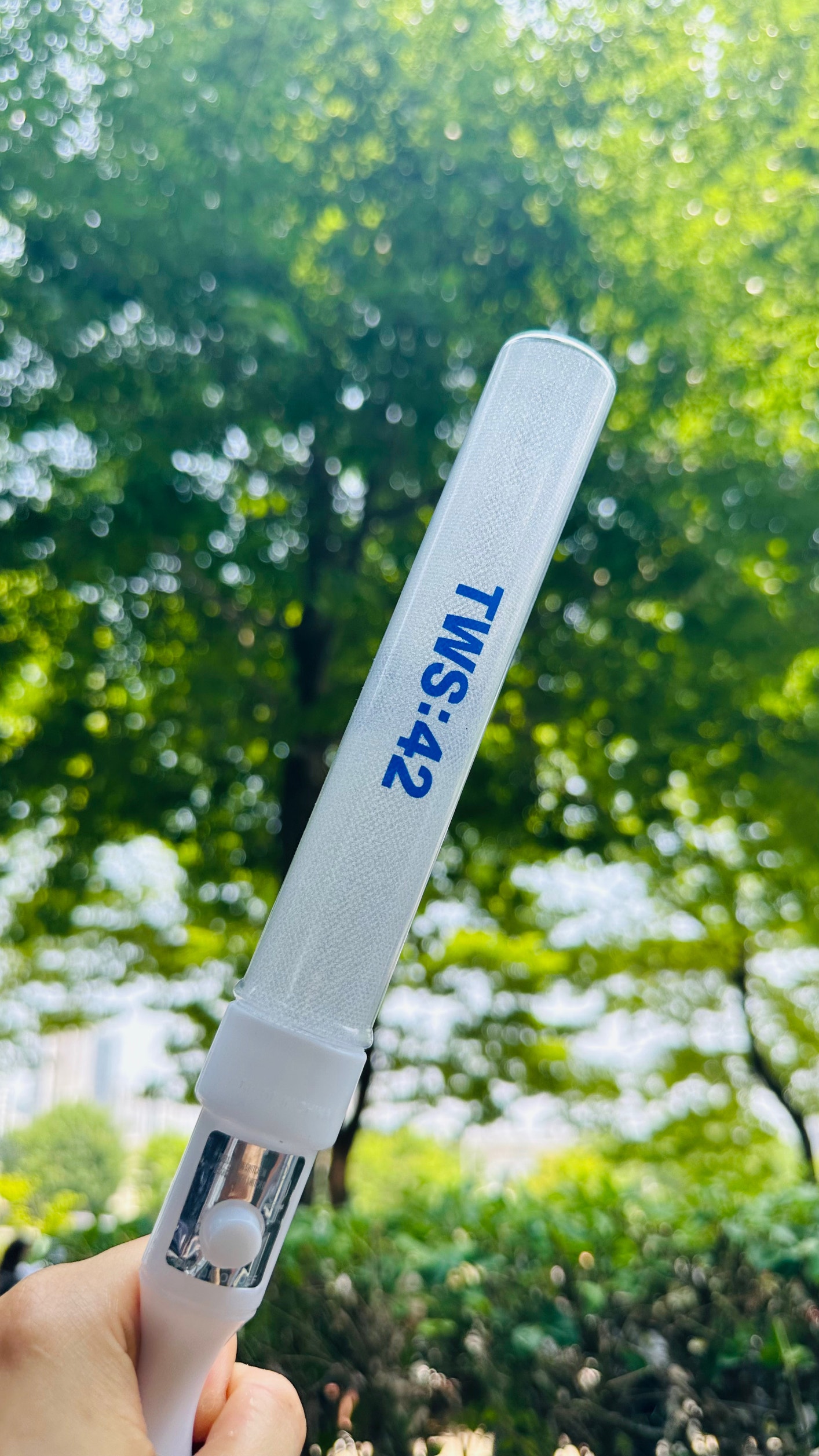 Tws Community Post 방금 사녹 마치고 최애 정환이 포카까지 받았지 모에요😭😭😭 멜론 프린트 이슈로 사녹 못들어