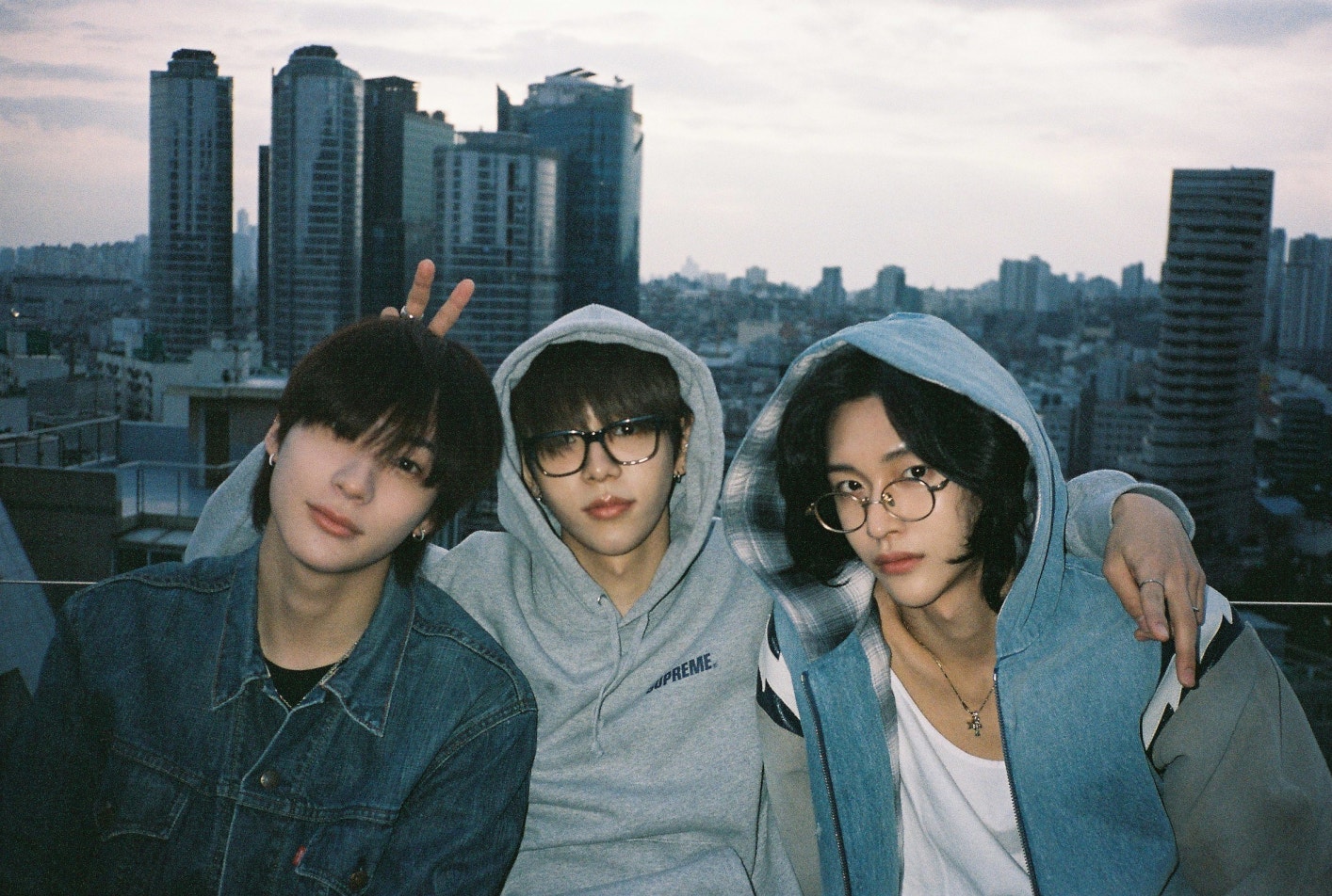 RIIZE社群貼文 - Taro's films 1📸💙 - SHOTARO