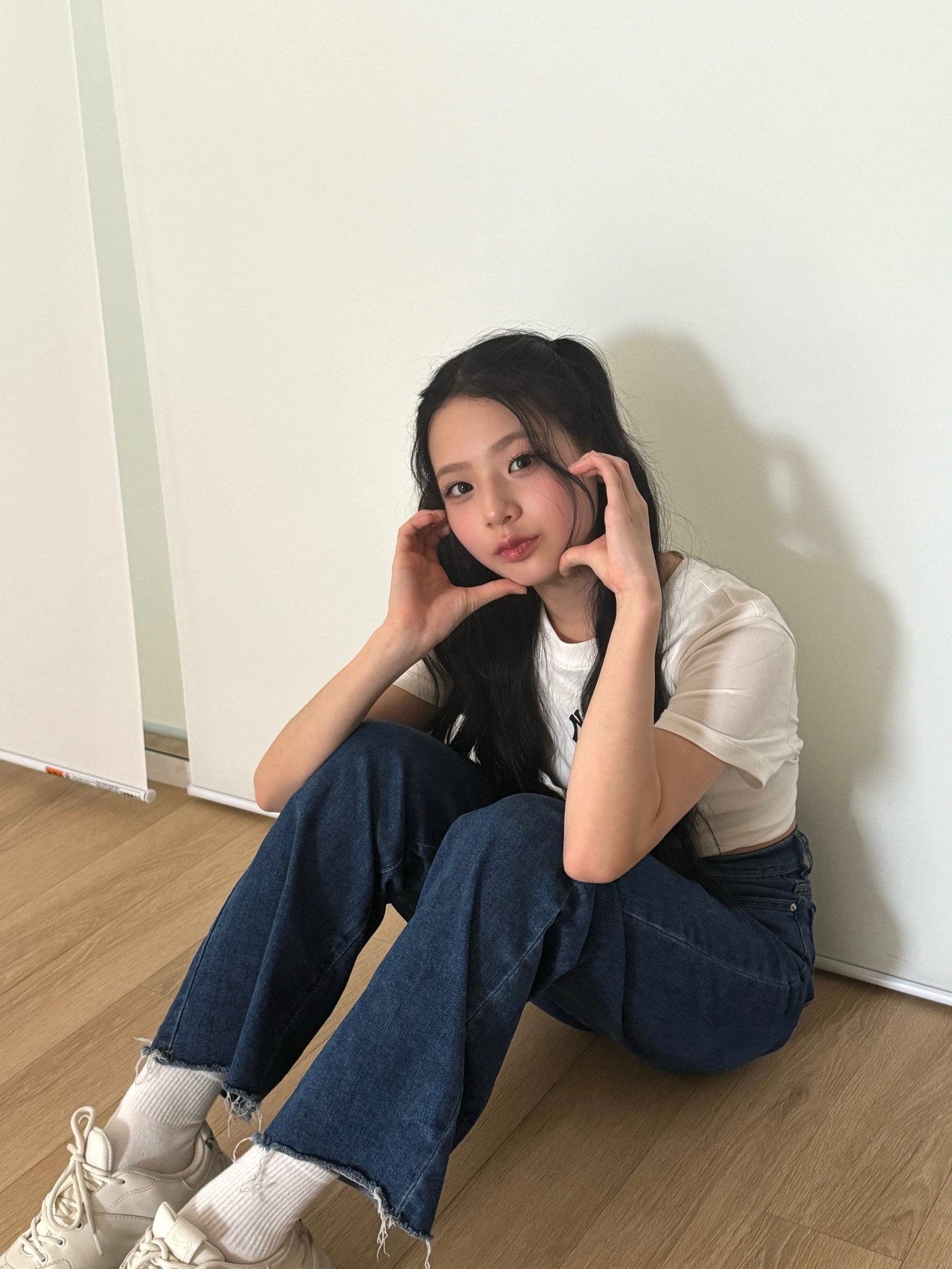 UNIS Community Post - 연습실에서… - SEOWON