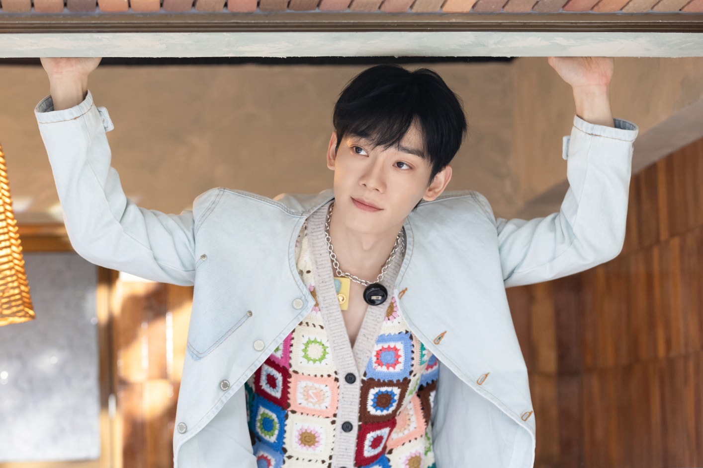 Weverse CHEN Image - 📸 Rayli Fashion magazine Behind Photo