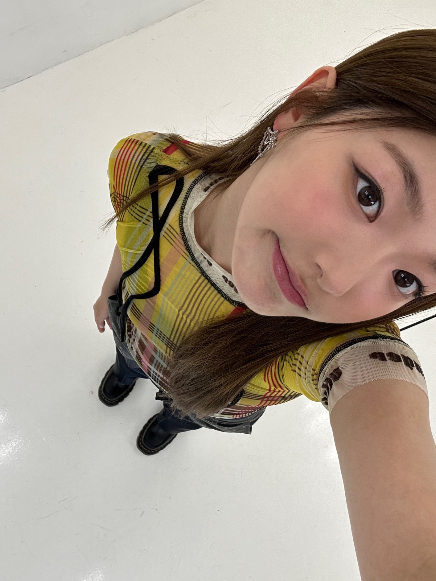 KATSEYE Community Posts - DEBUT READY?!! - Yoonchae Jeong