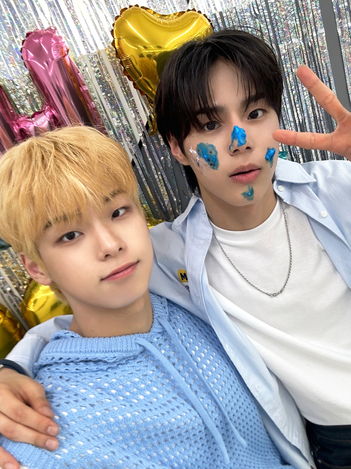 82MAJOR Community Post - 기억에 남는 생일이었지?😆 - KIM DO GYUN