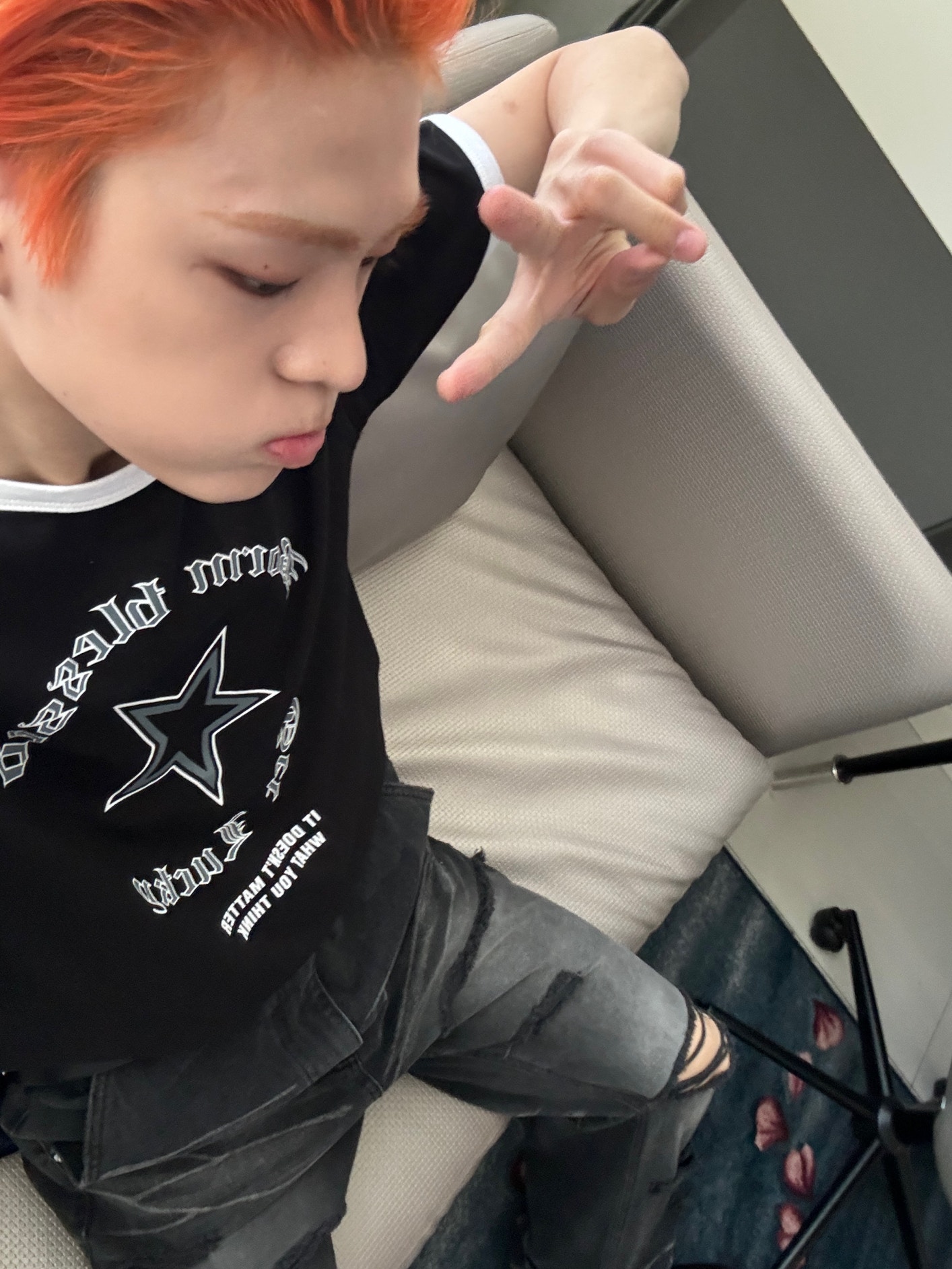 WHIB Community Post - 🕶️ - KIM JUN MIN