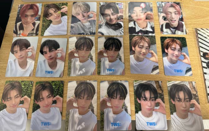 Tws Community Post 드디어 모든 굿즈를 손에 넣었다😭😭 내 텅장은 울고 있지만 나는 웃고있어🥺 볼 때마다