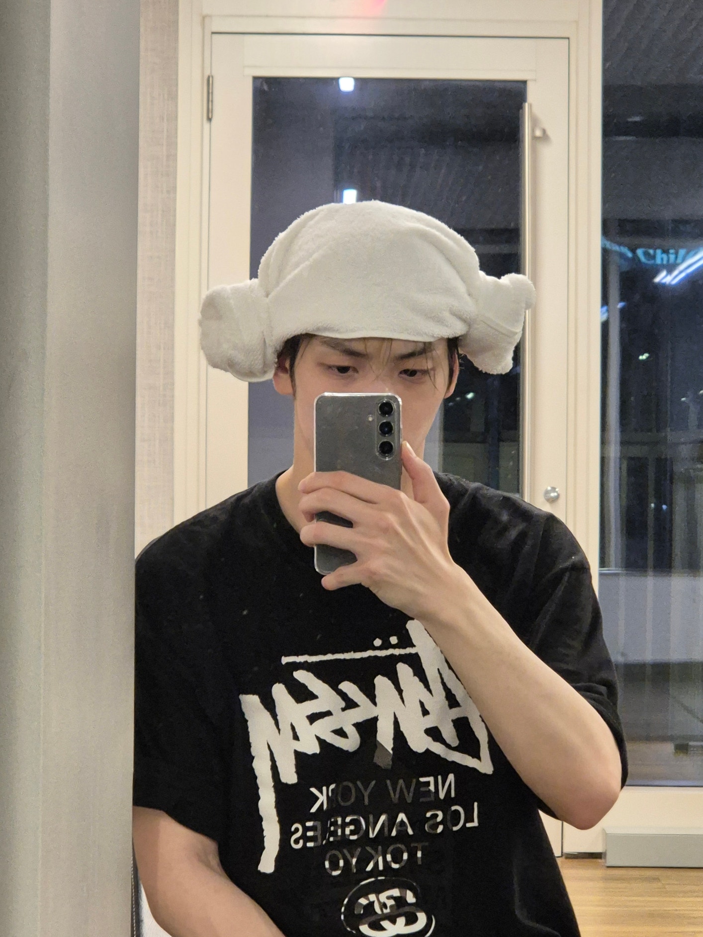 TOMORROW X TOGETHER Community Post - - SOOBIN