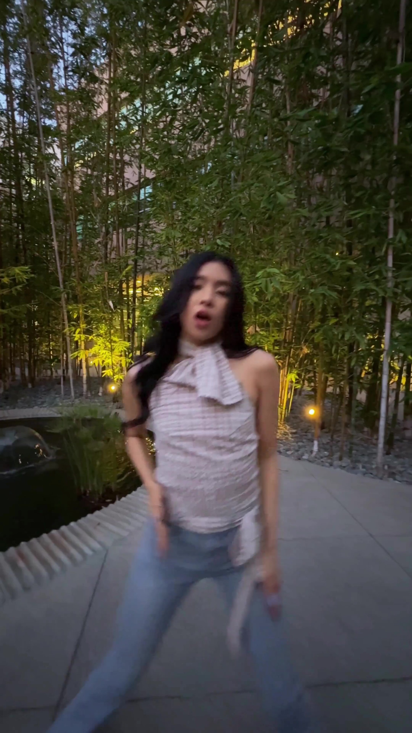 Weverse KATSEYE Media - knows just how to make a scene 🖤