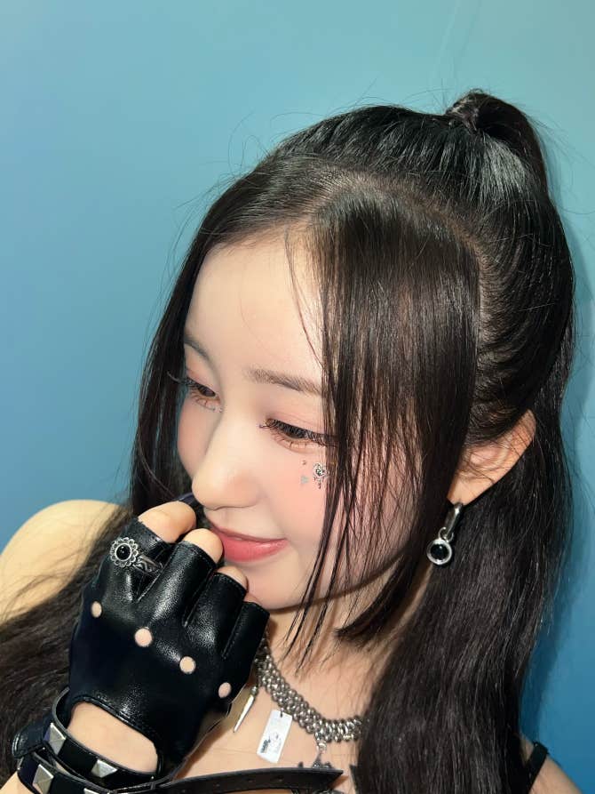 Wooah Community Post 3주차 시작☔️💟 이번주 비 계속 오니까 조심히 다녀야해 와우야🥹 Sora