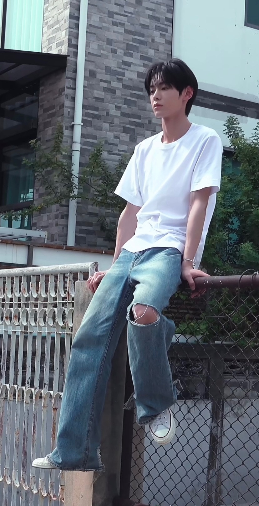 Tws Community Posts 아니 핝ㄴ이 아니 아 나 진짜로 과격한 언사 한진이 걍 강아지야 한진이 앉혀놓고
