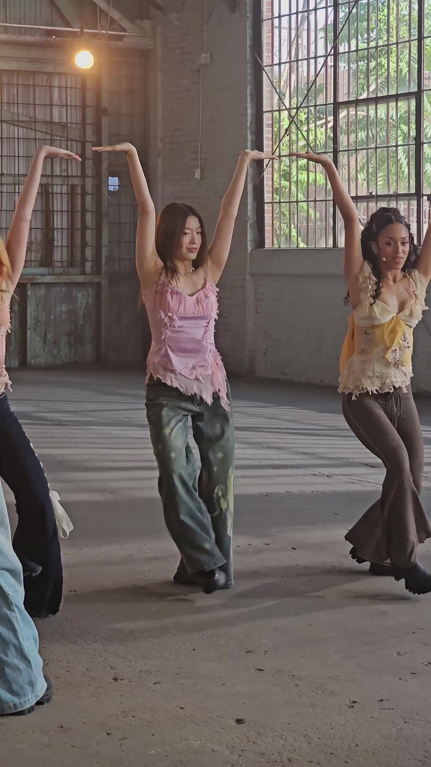 Weverse KATSEYE Media - “Debut” Performance Video Fan Cam | Yoonchae