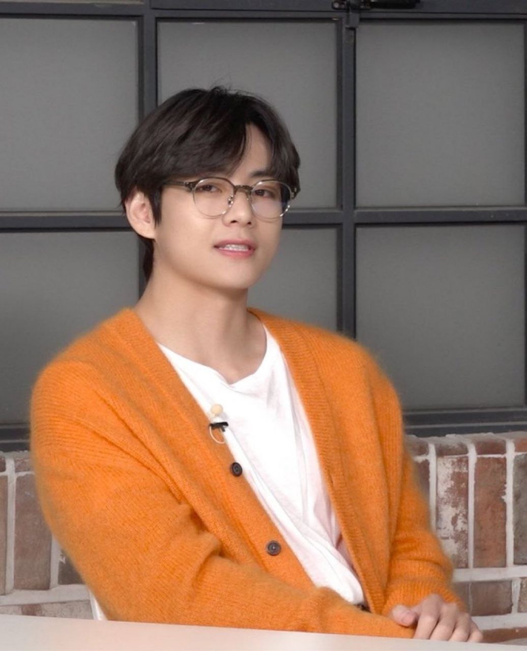 Bts Community Posts 🐻🤗 Orange V 🥰 💜💜 To Bts To V Taehyung Dear V
