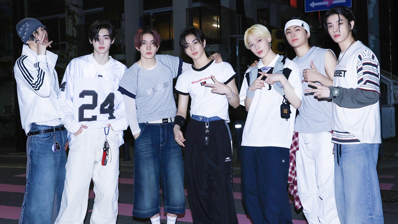 Weverse ENHYPEN Image - ENHYPEN ‘XO (Only If You Say Yes)’ MV Behind Photo Sketch