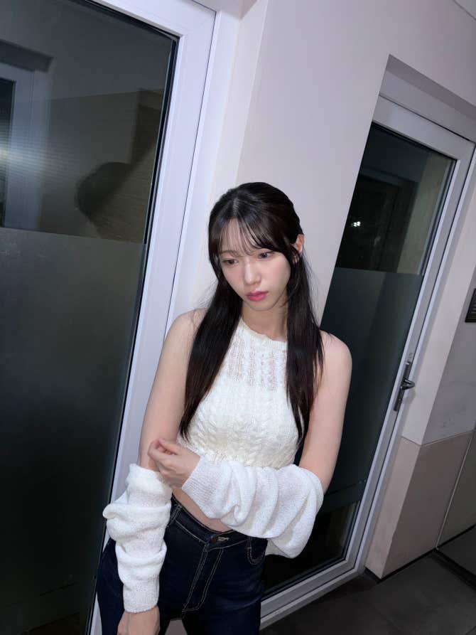 Rocket Punch Community Posts 켓치 다들 비 조심해야해요 안전한하루보내기🌧️☔️ 그리고 좋은
