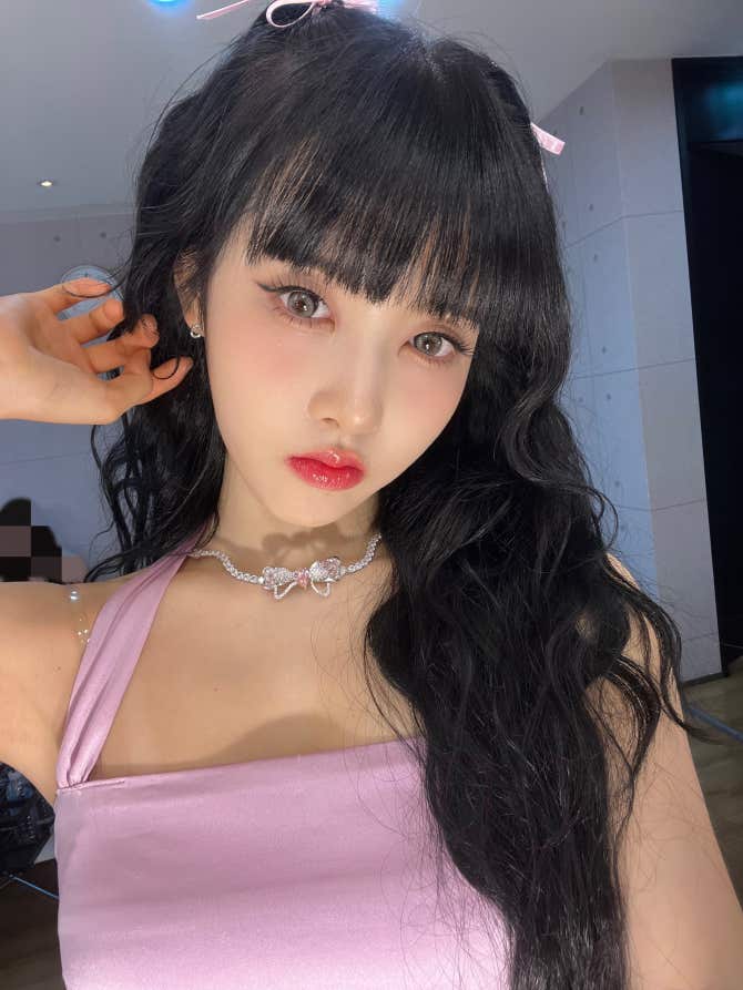 Stayc Community Posts 치아땡 막방했땡 수고많았고 스윗 최고였땡~💙🖤💙 Sieun