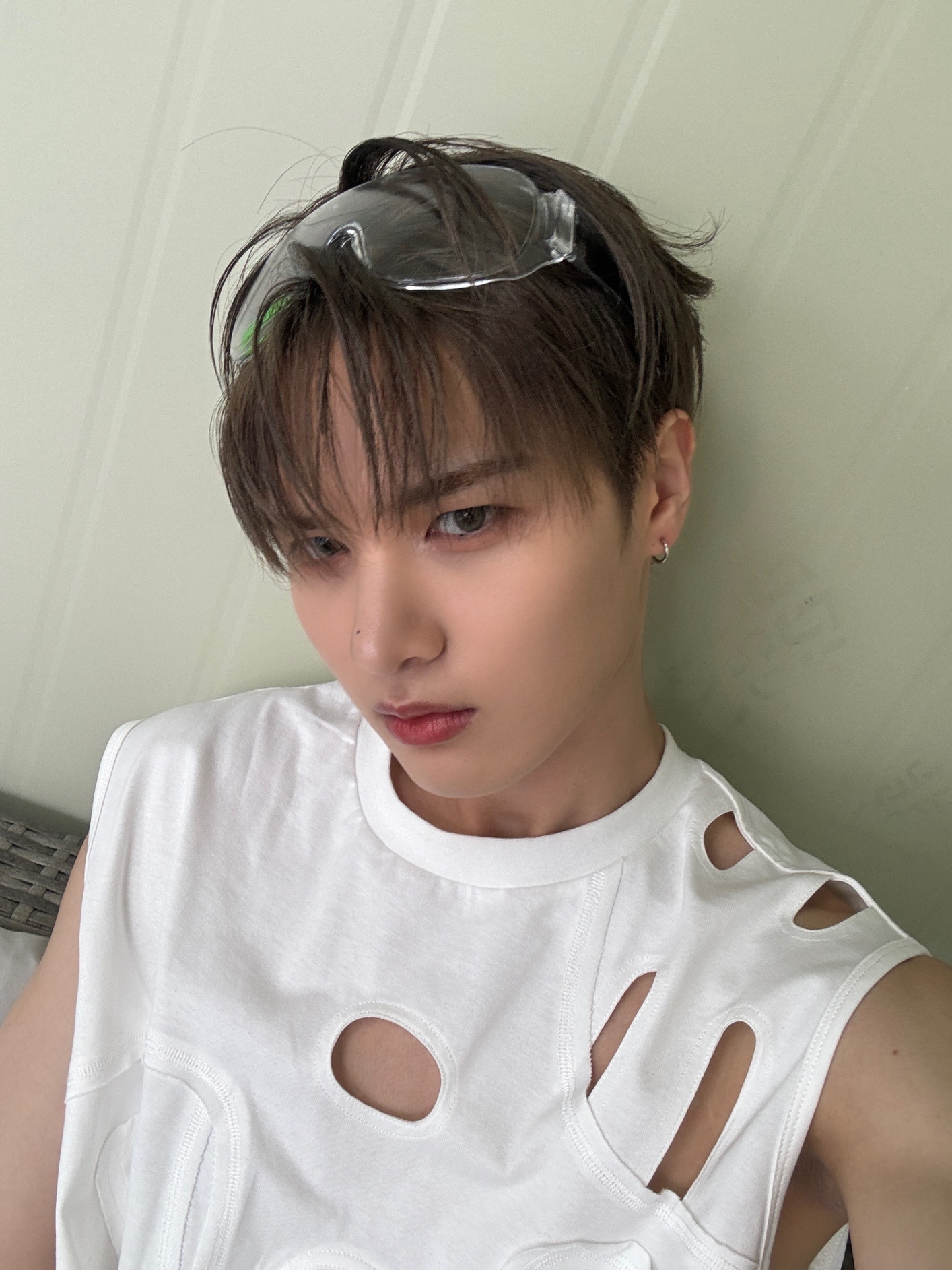 Lun8 Community Posts 러베이트 오늘 진짜 덥다 더위 조심하구 시원해 보이는 은호 보고 조금이라도 더위