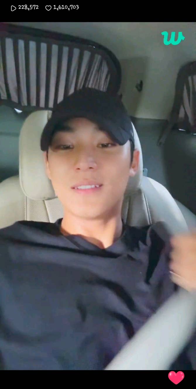 SEVENTEEN Community Post - You look very handsome today, Mingyu, well ...