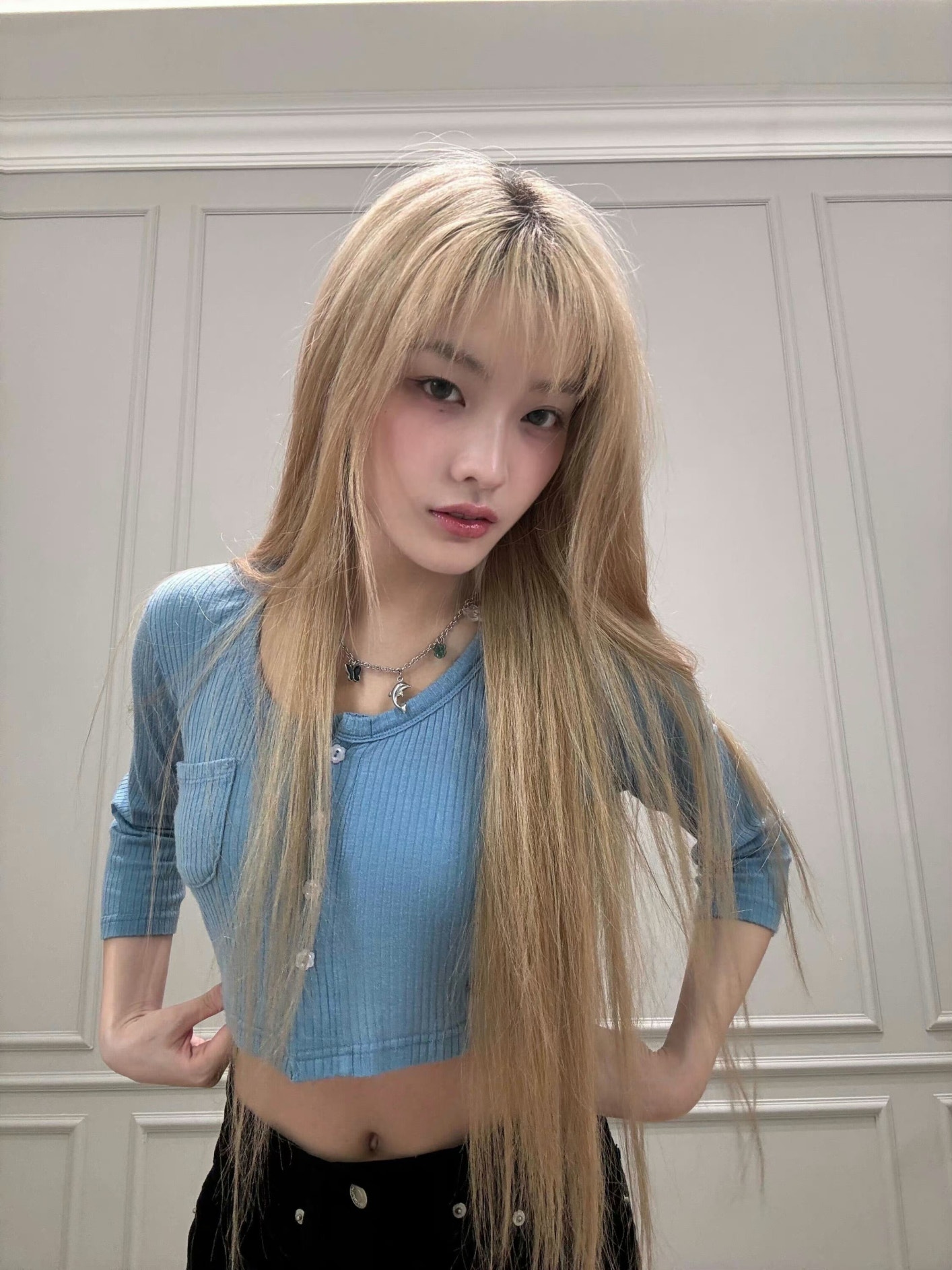 ILLIT Community Posts - 太喜欢这张照片了……