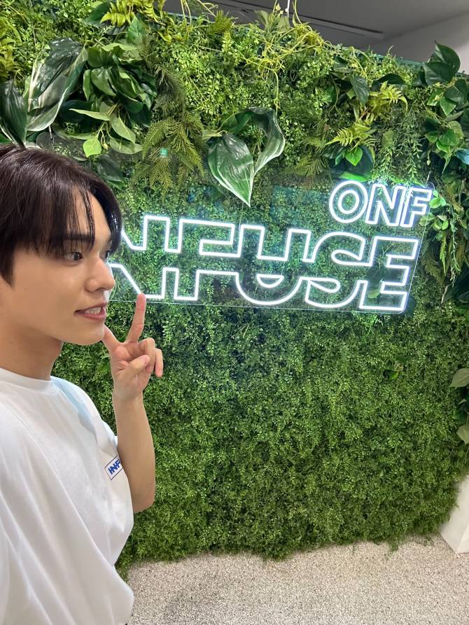 Onf Community Posts 퓨즈 오늘 Onf 7주년 하루종일 축하해줘서 너무 고맙고 제가 온앤오프 멤버여서 행복