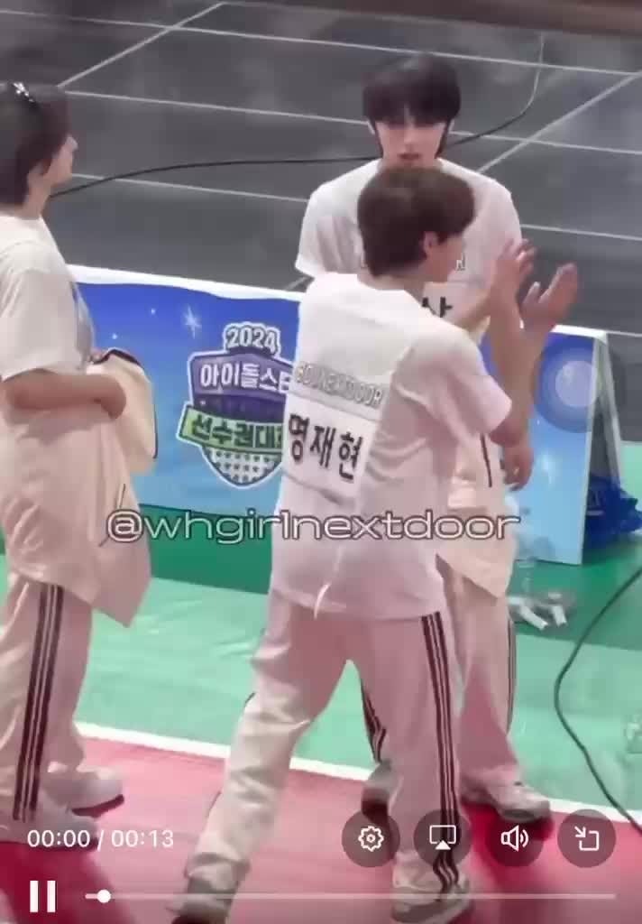 BOYNEXTDOOR Community Post