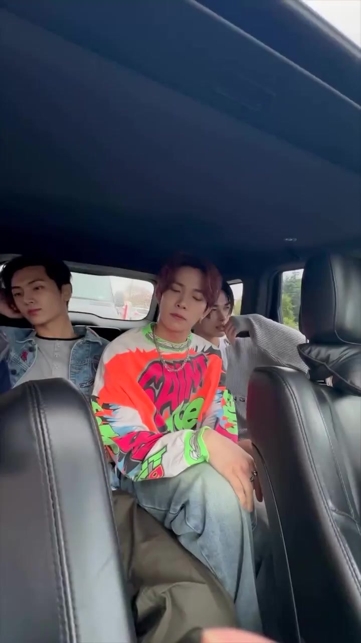 Weverse JVKE Media - i trust Jake with aux #enhypen