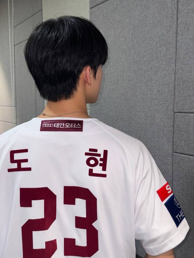 Lun8 Community Posts 남은 경기 재밌게 보고 맛있는 거 잘 먹고 재밌게 시간 보내다가 들어가요 뜻깊은 날