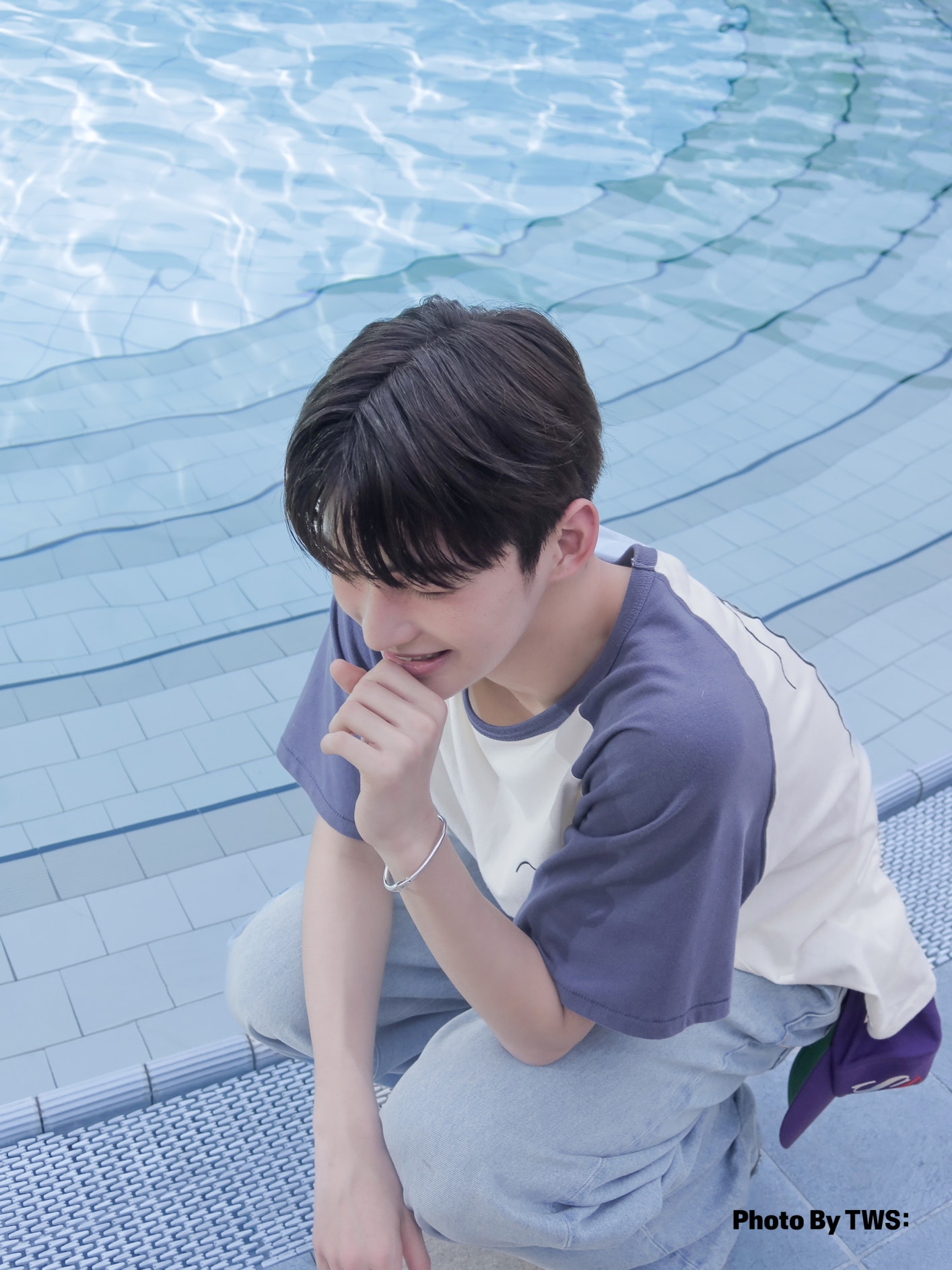 Tws Community Posts 지훈아 지금 근무시간이긴 한데 오늘 쉬는 거래처가 많아서 일이 바쁘지 않아 잠시 위버스