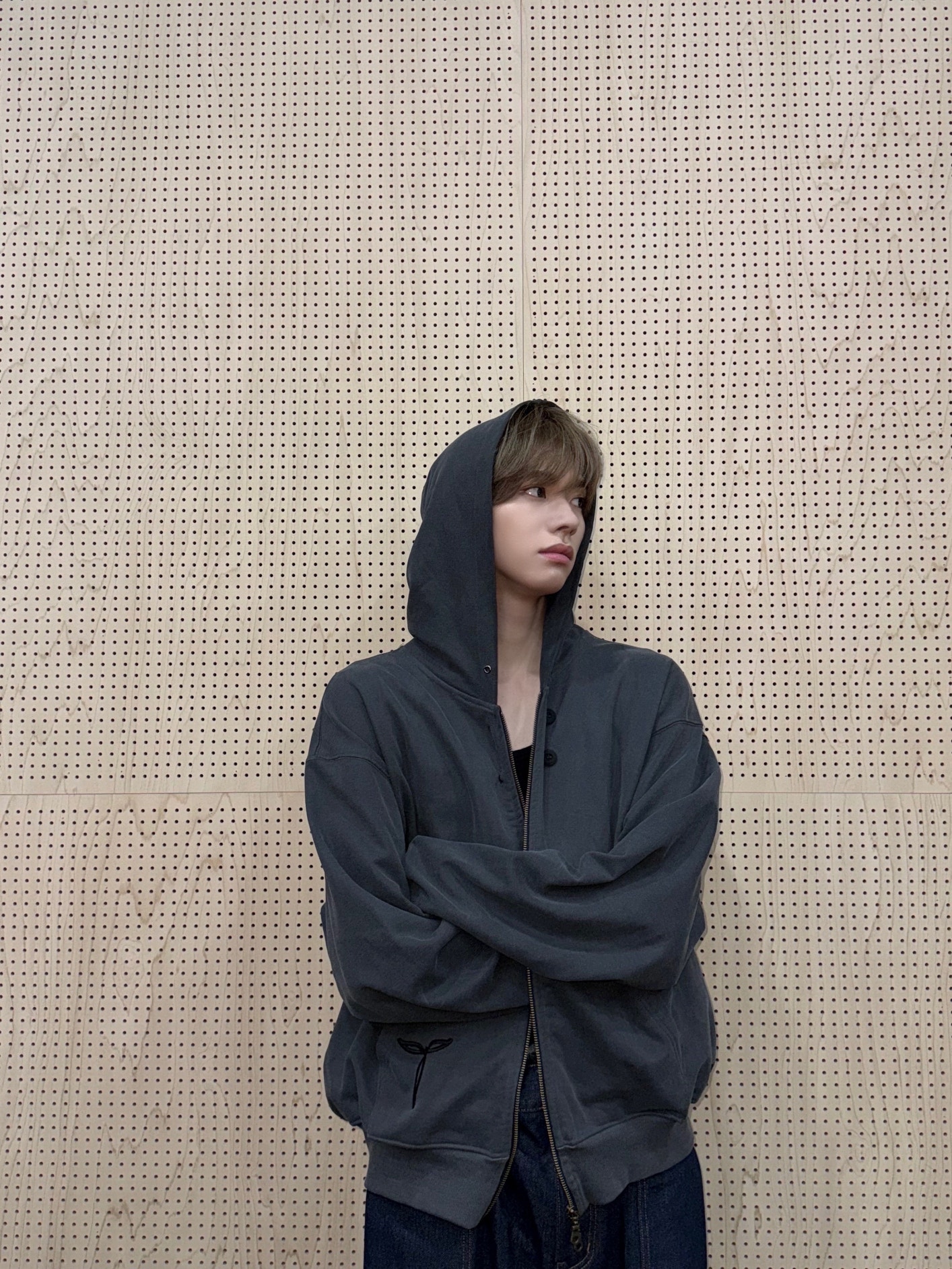 Whib Community Post 난 놓치고 싶지 않아 Jinbeom