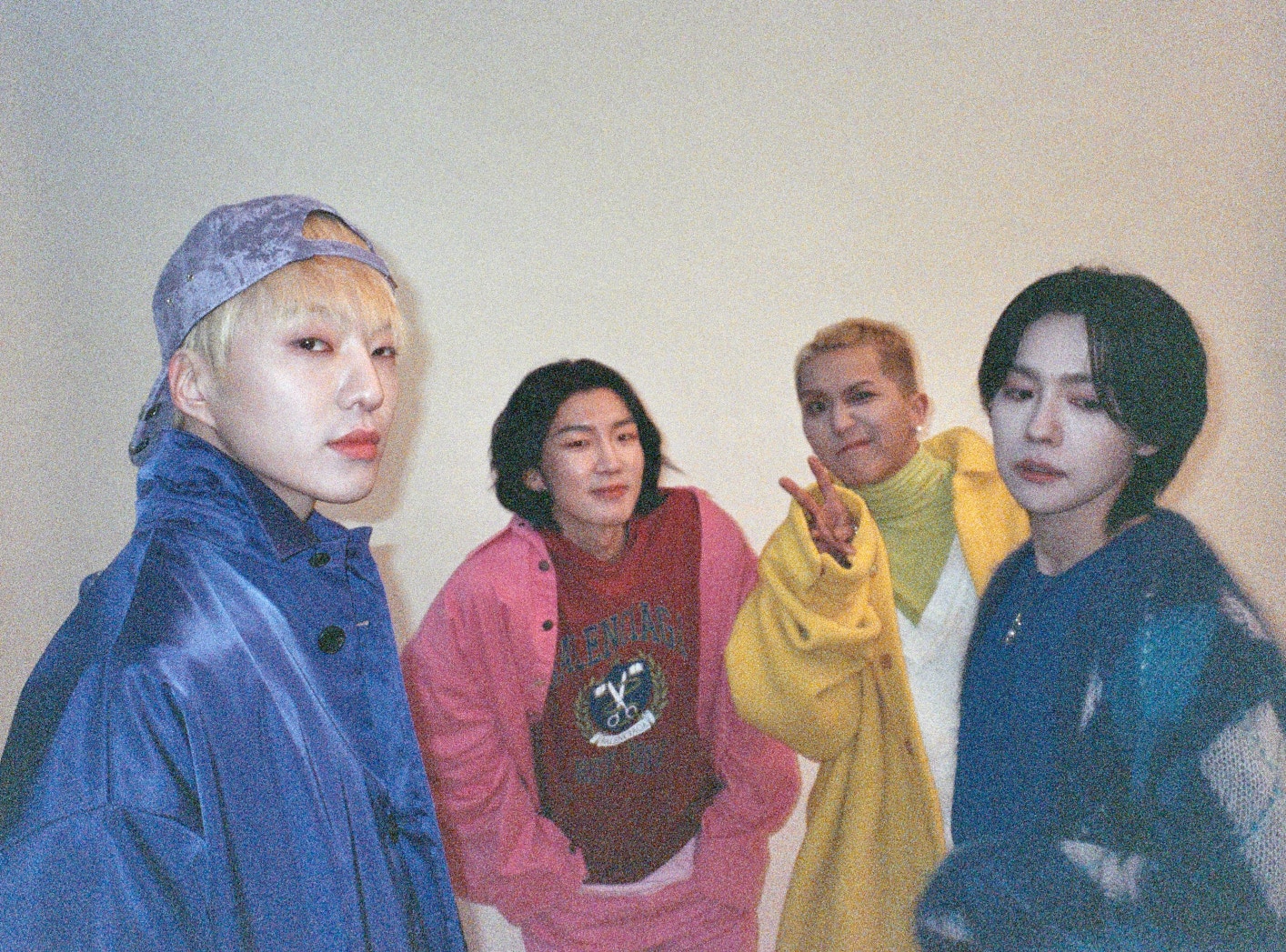 WINNER Community Post - 10주년! 사랑한다💙 - YOON