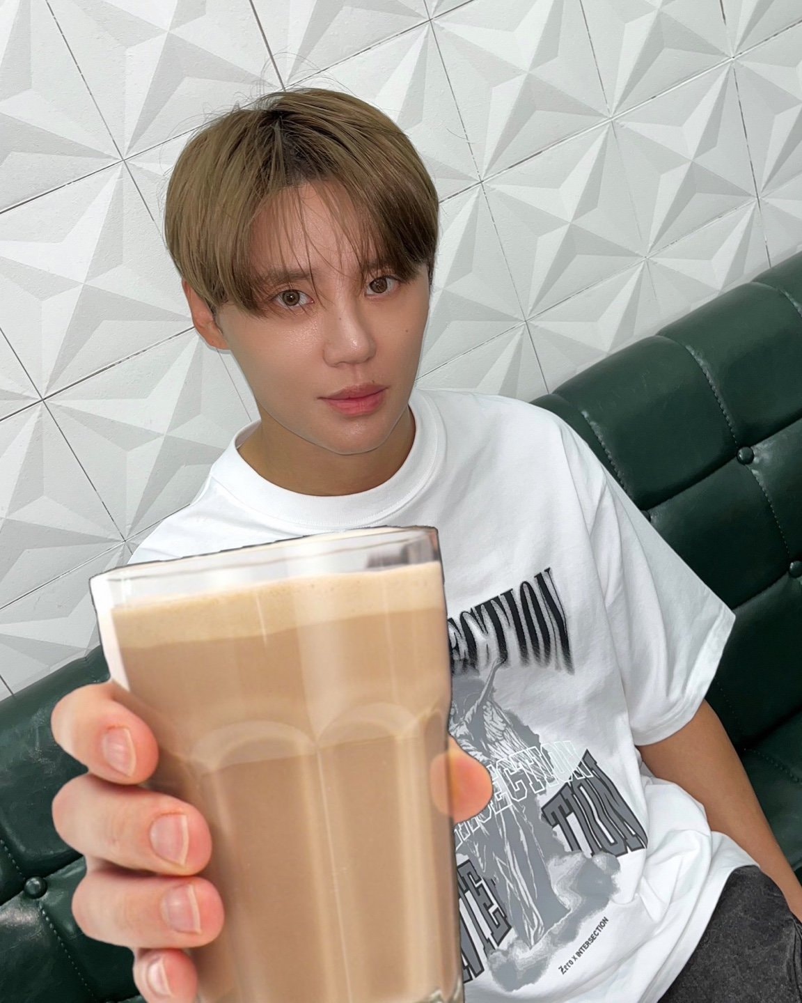 KIM JUN SU Community Post - 준수가 좋은 공연 많이 해줘서 너무 고맙고 수고하셨습니다🩷 KIM JUNSU ...