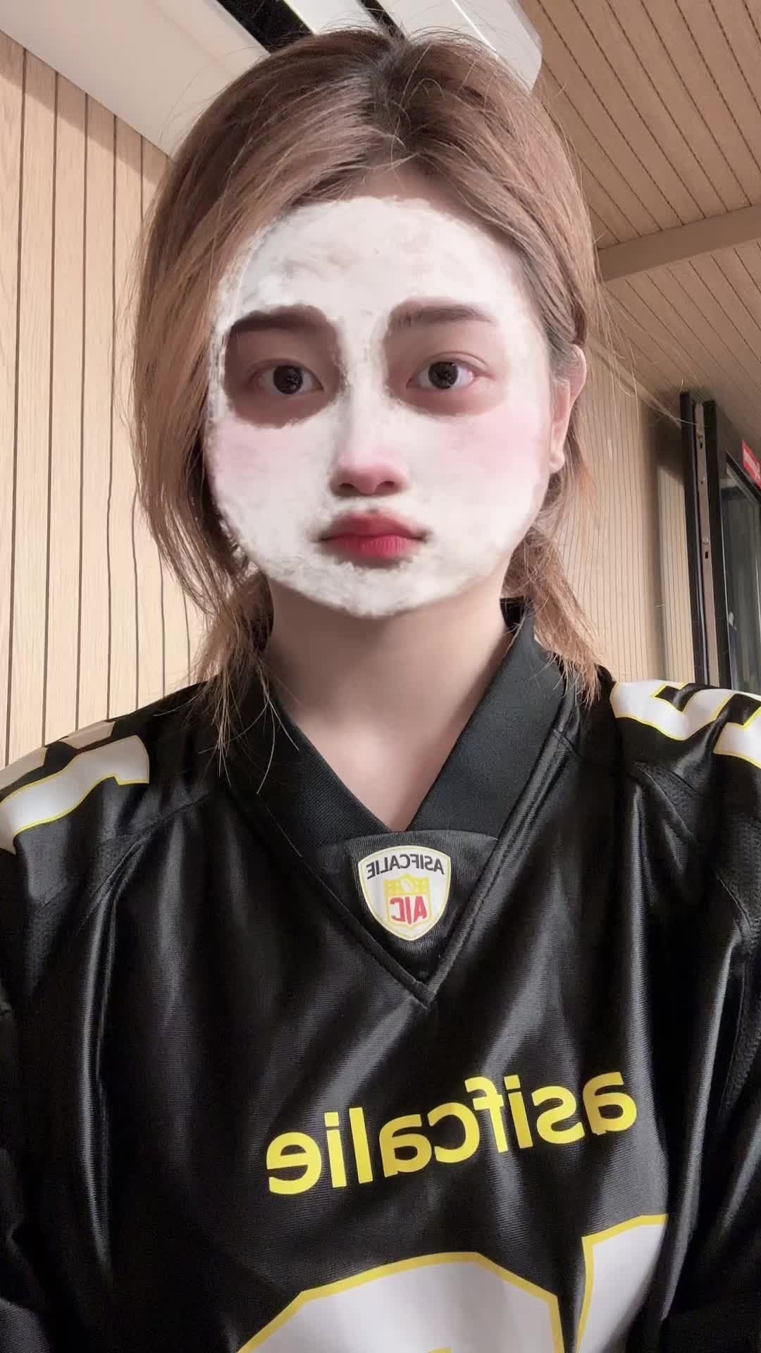 CLASS:y Community Post - 혼자서도 잘 놀아요:) - JIMIN