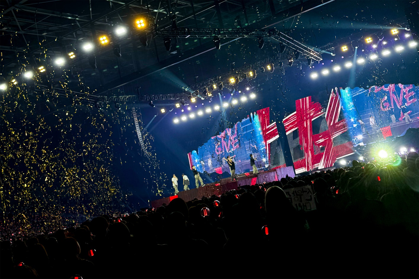 ENHYPEN Community Post - thank you so much for your hard work enhypen ️