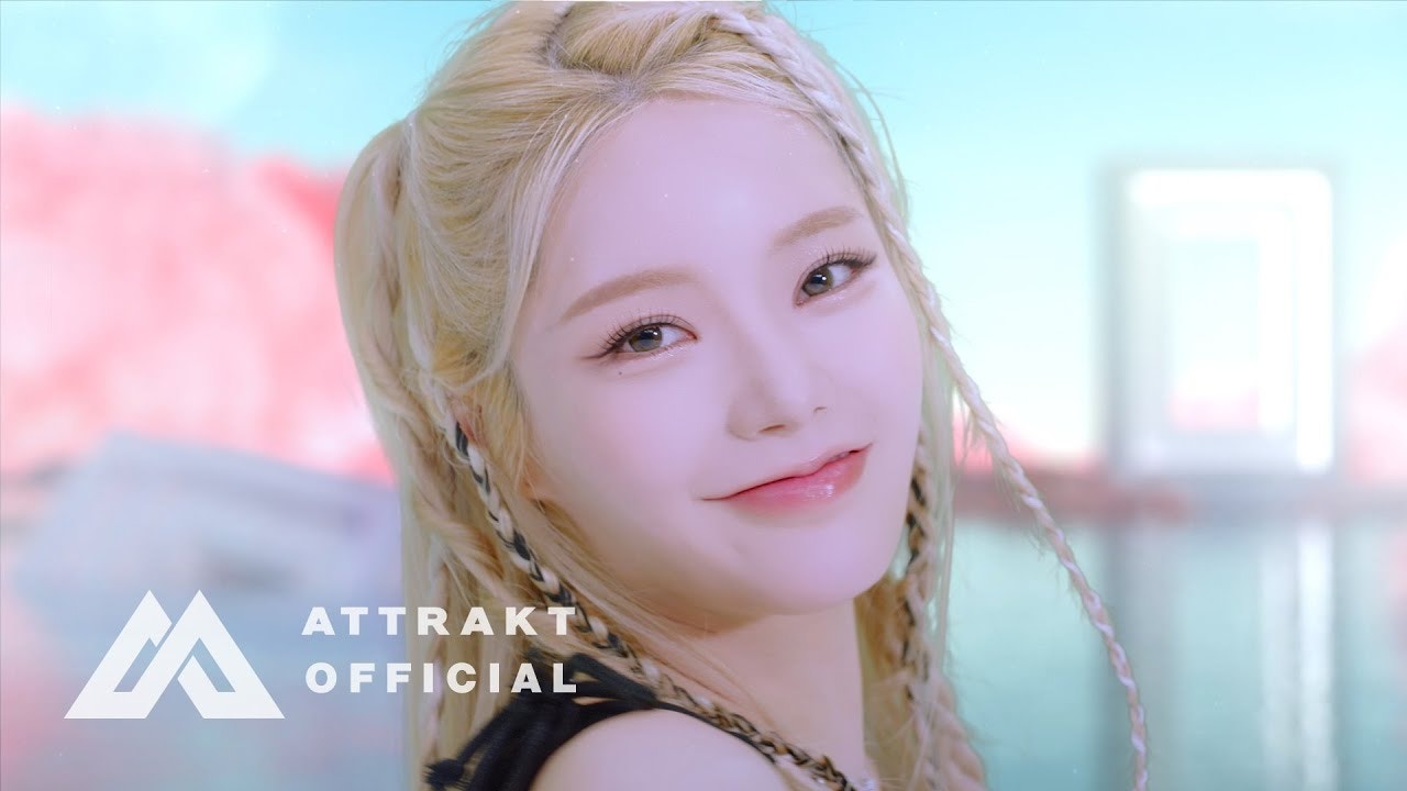 Weverse FIFTY FIFTY Media - FIFTY FIFTY (피프티피프티) - 'Cupid' Official MV