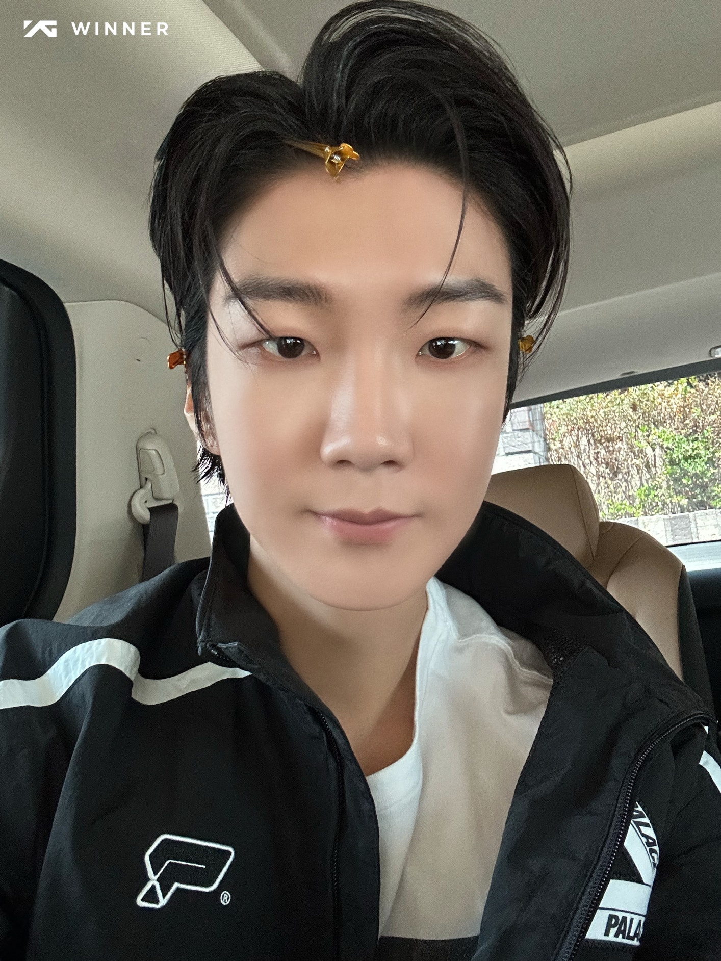 Weverse WINNER Image - LEE SEUNGHOON [MY TYPE] Selfie 🍞🤳💙