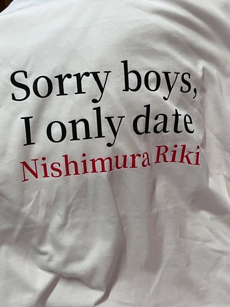 ENHYPEN Community Posts - Only Niki😌🤚