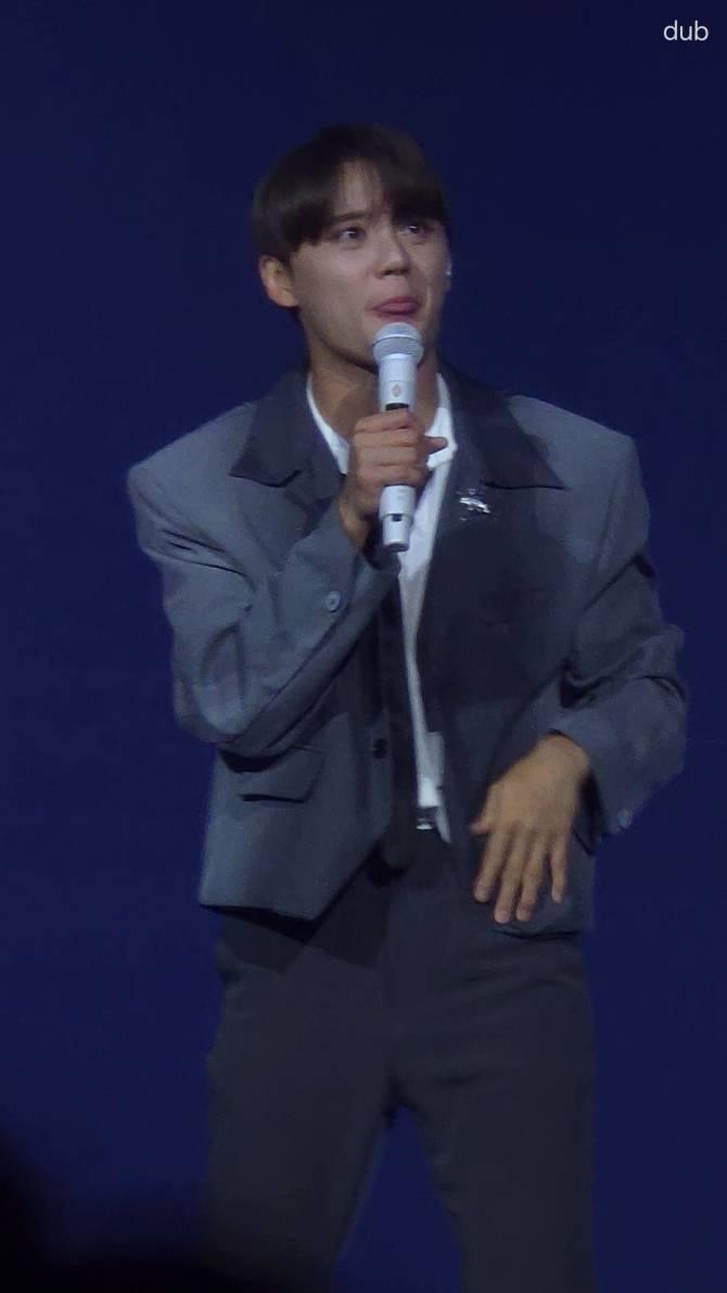 Kim Jun Su Community Posts 준쨩 함께 늙어가고 싶다며 나만 늙는 거 같다 🤭 딩고딩